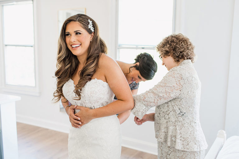 Kyla & Kevin | Kent Manor Inn Wedding - Petal & Glass Photography